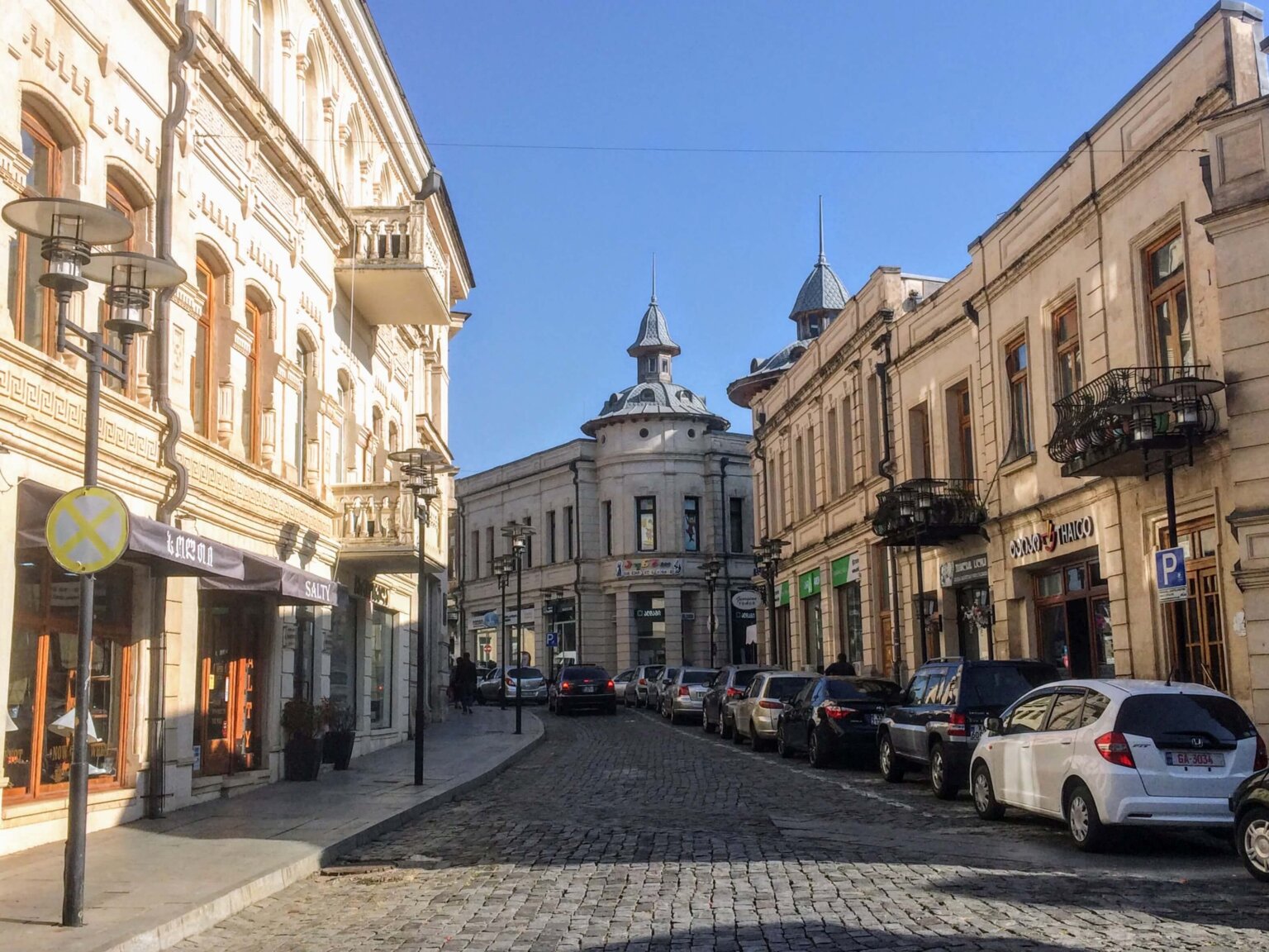 ジョージア・クタイシ観光完全ガイド【交通/グルメ/宿情報】 | Ça voir! －さぼわーる－